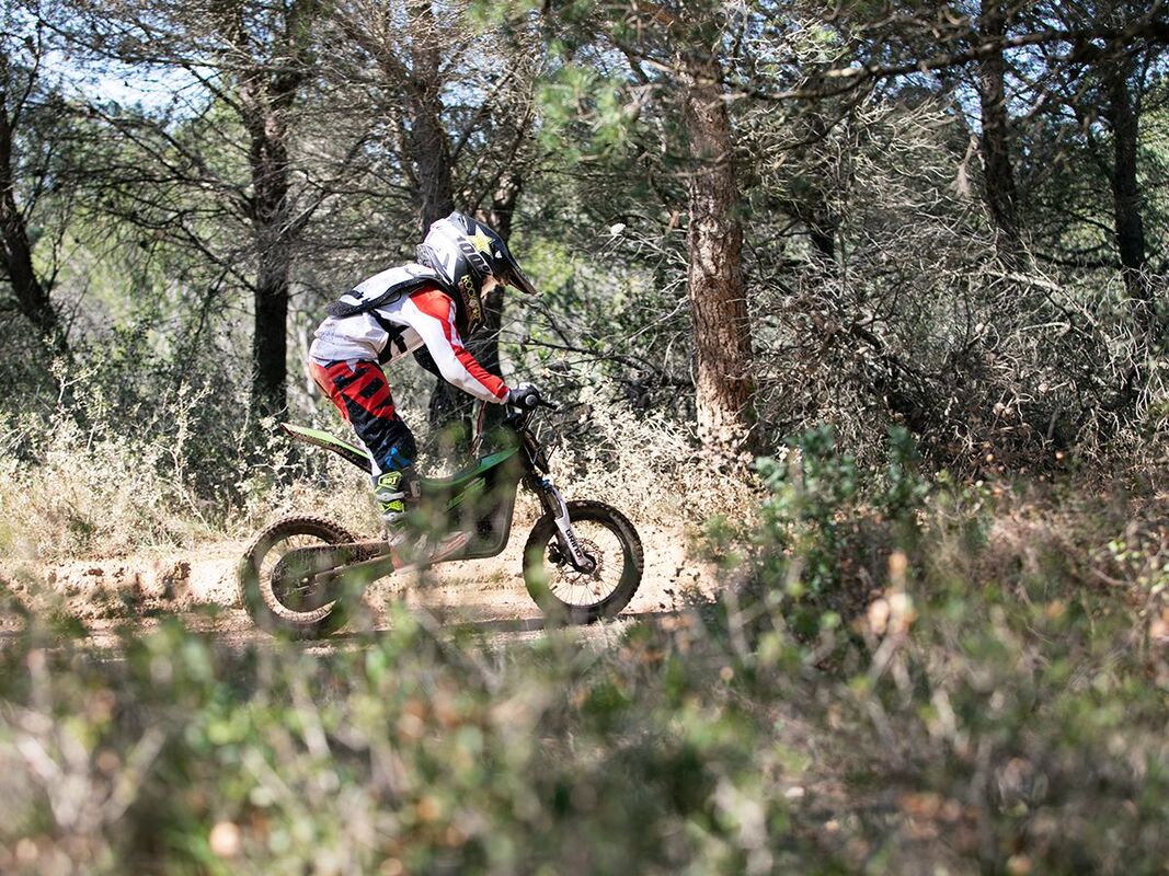 Compra - Moto Cross Eléctrica Trial Hero Kuberg| Negro/Verde 2023 ...